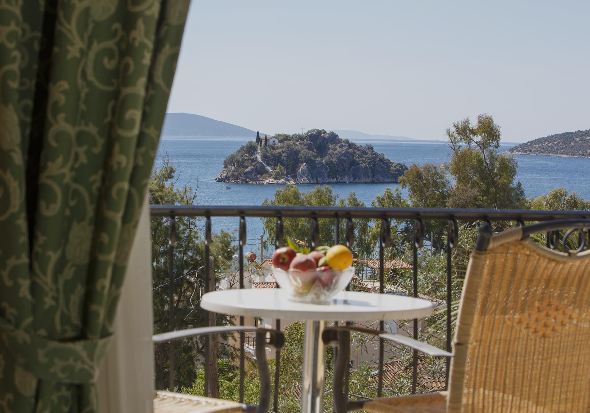 Διαμονή - Alonia Studios & Maisonettes